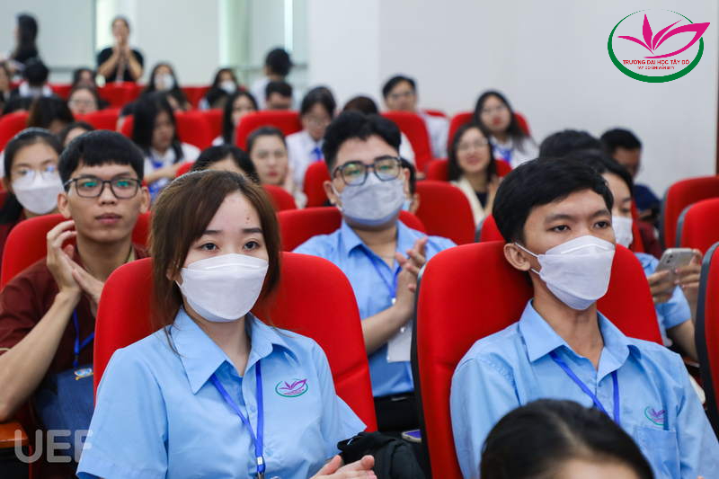 [TDU] – Sinh Viên Đại Học Tây Đô Vào Vòng Bán Kết Cuộc Thi Law’s ...